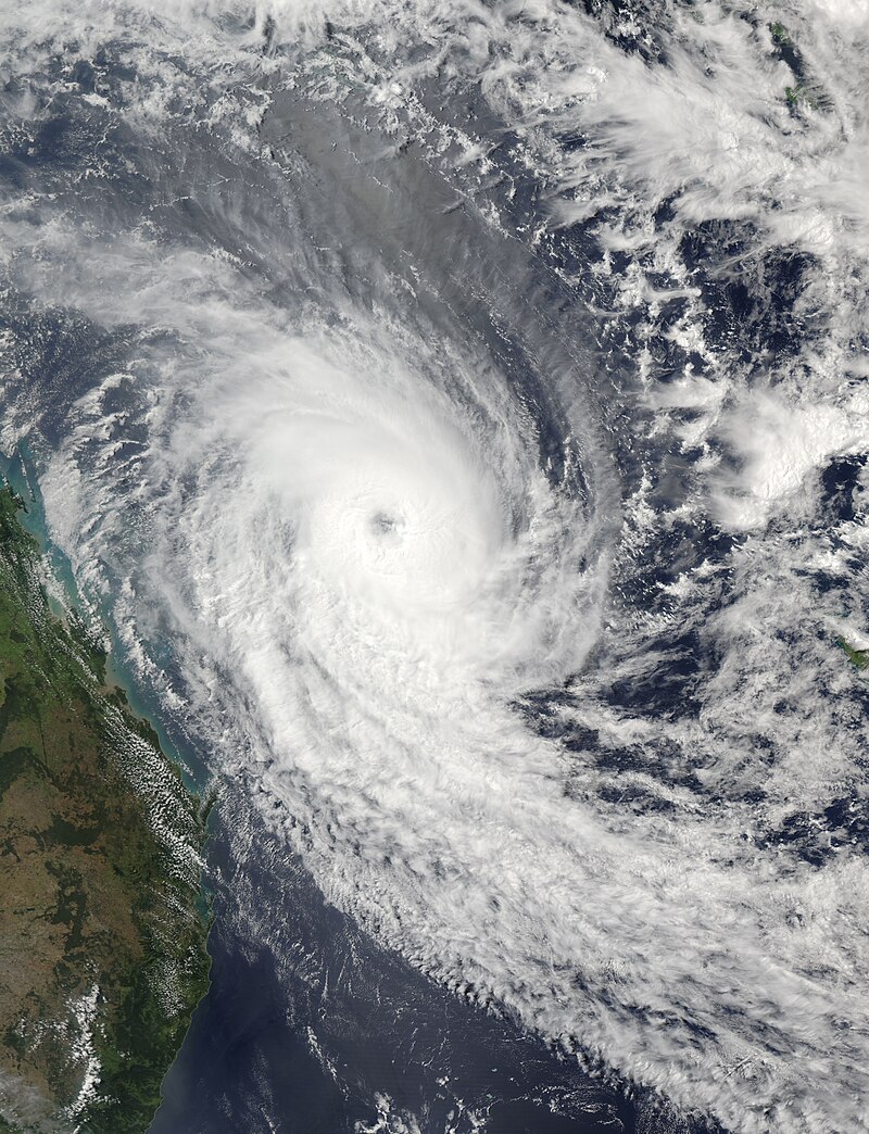 Tropical Cyclone Alfred hitting Australia’s east coast – The Skjærup ...